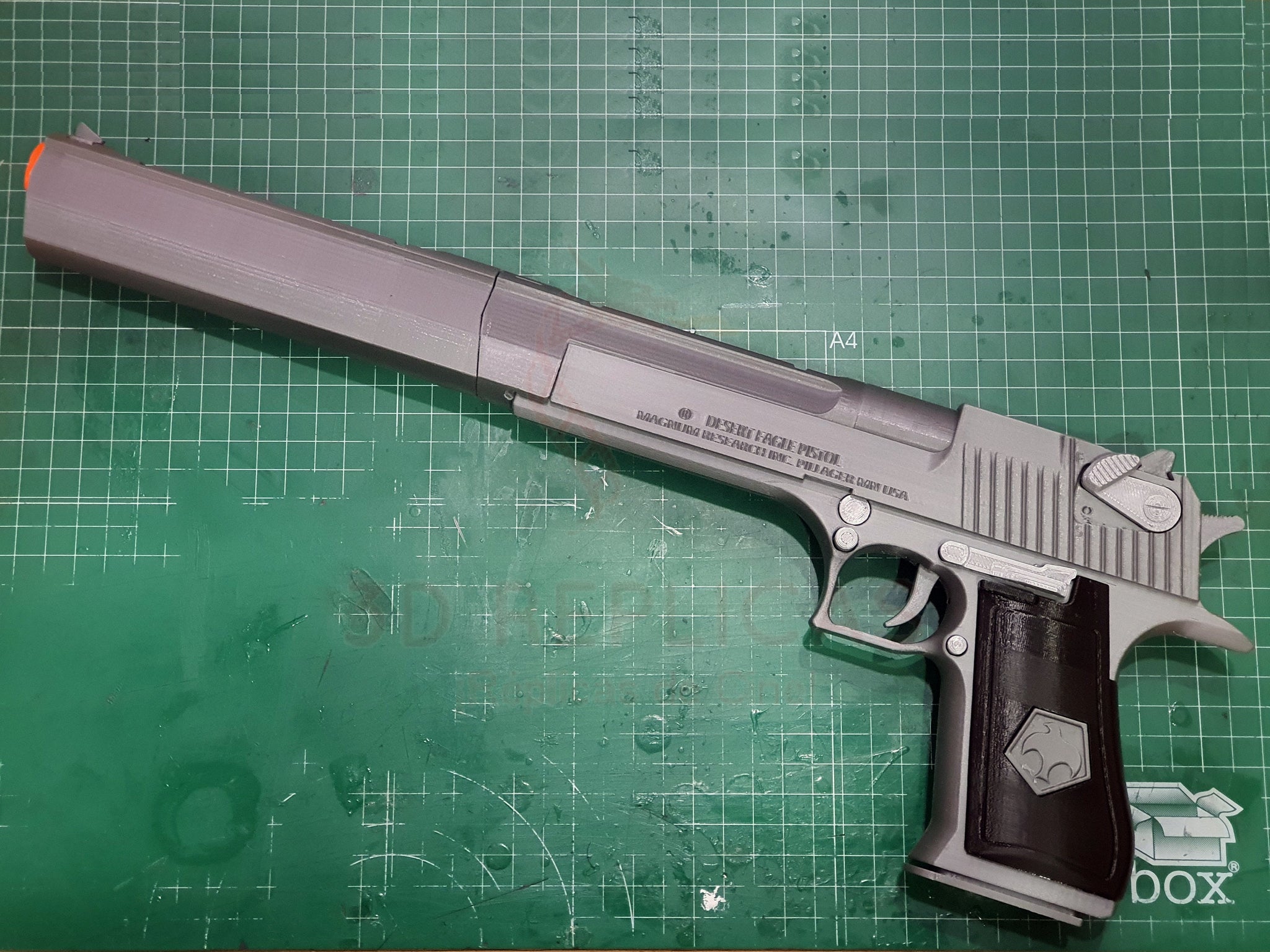Peacemaker Desert Eagle Pistol Cosplay Prop Replica Gun Suicide Squad ...