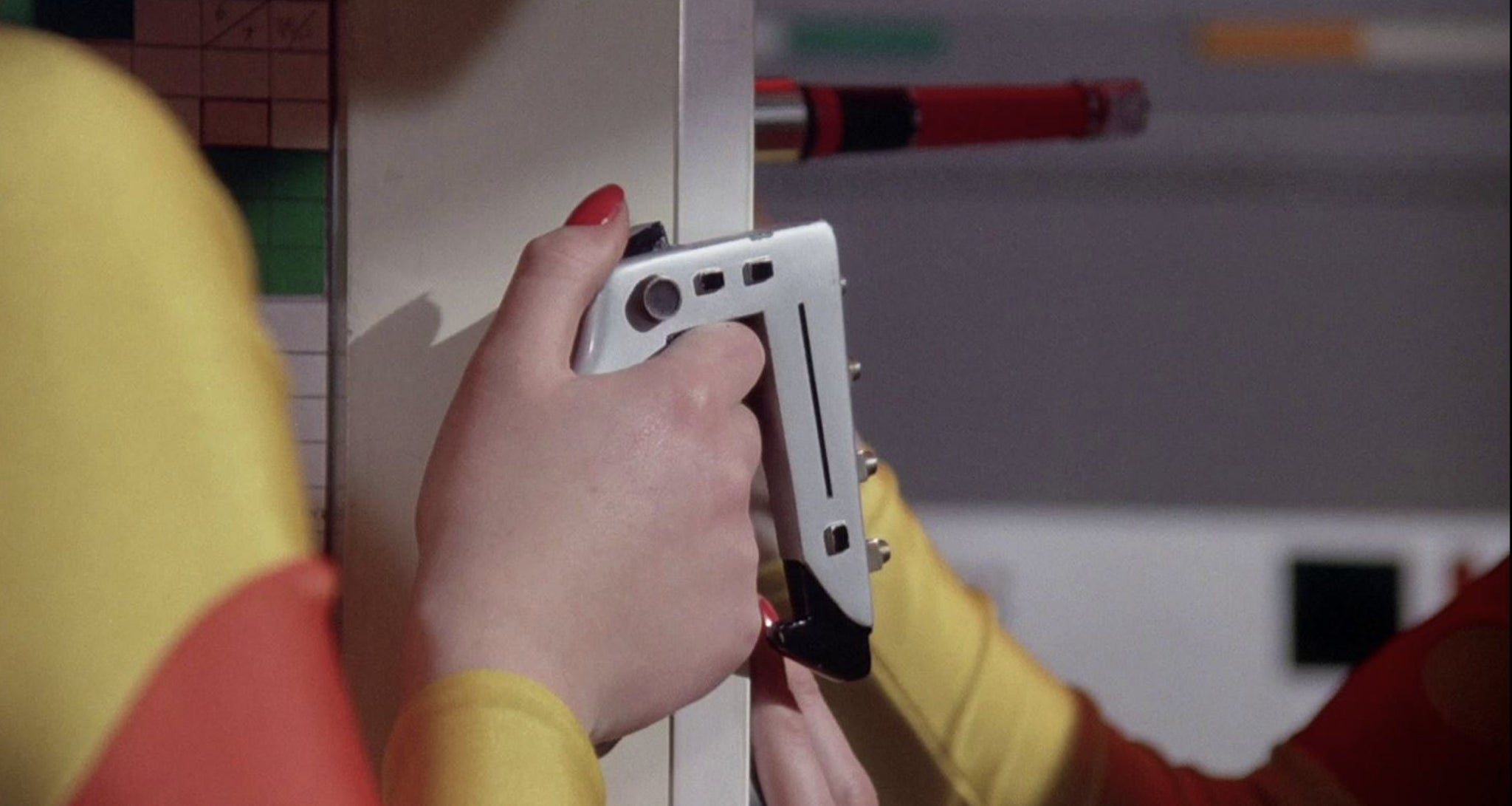 Space 1999 Stun Gun Prop Replica Pistol Cosplay Blaster – 3DReplicas.net